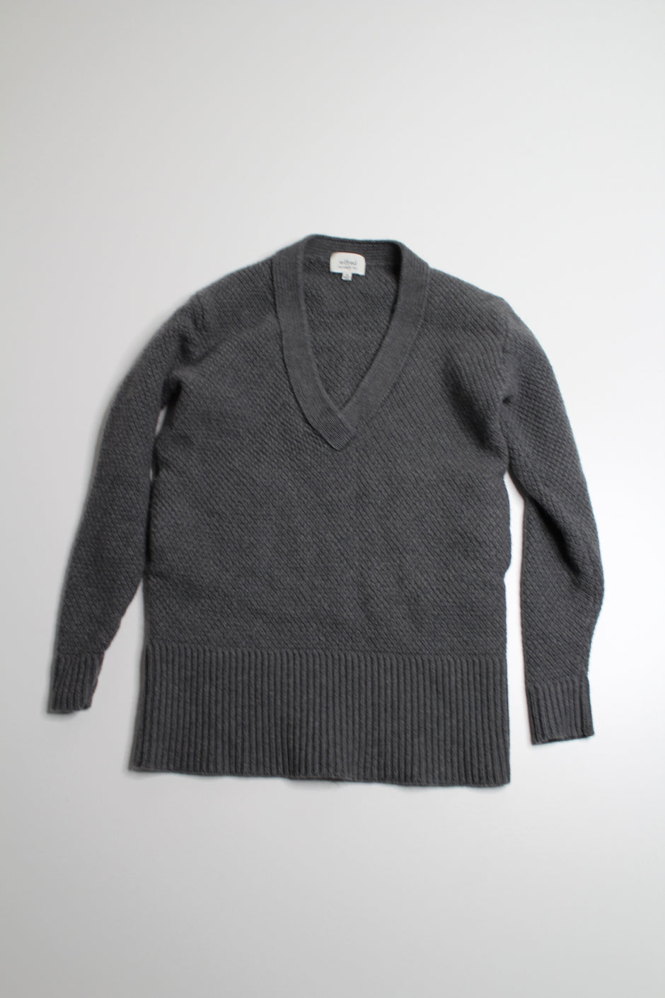 Aritzia Sweaters – Belle Boutique Consignment